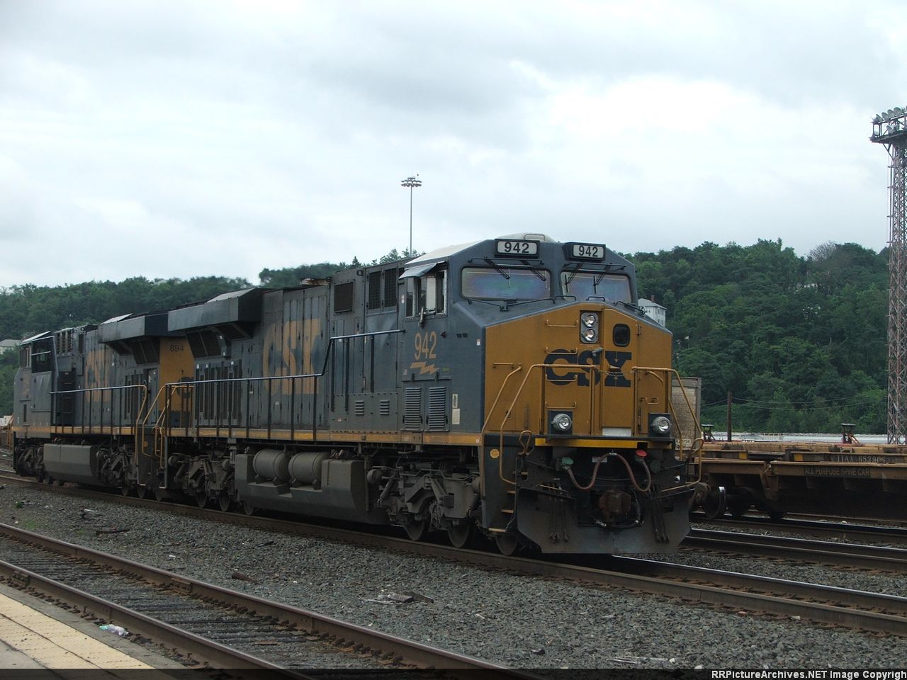 CSX 942